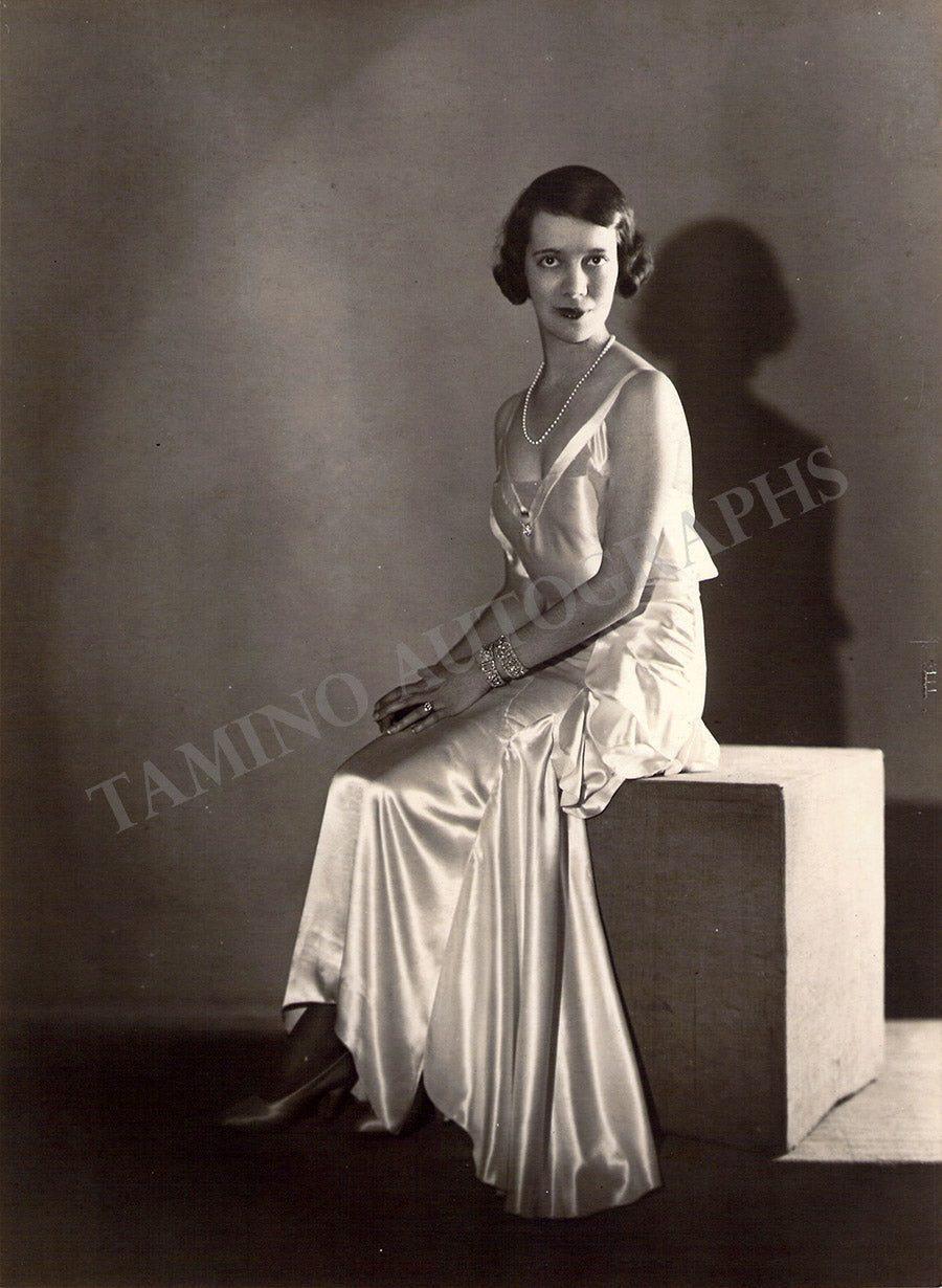 Lily Pons Unsigned Photographs Lot x 33 – Tamino