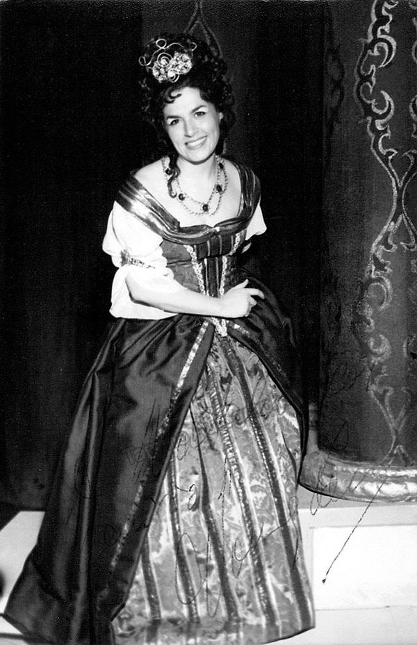 LERER, Norma - Signed Photo | Genuine Signed – Tamino Autographs