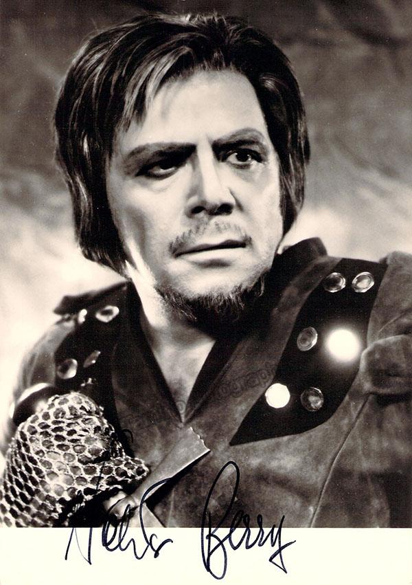 Walter Berry Autographs – Tamino